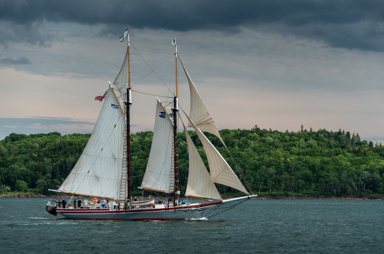 Meet the Captains: Garth Wells and Jenny Tobin of Schooner Lewis R ...