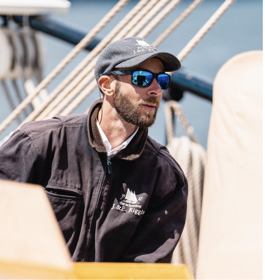 Meet Captain Justin Schaefer and Jocelyn Schmidt of the Schooner J. & E ...